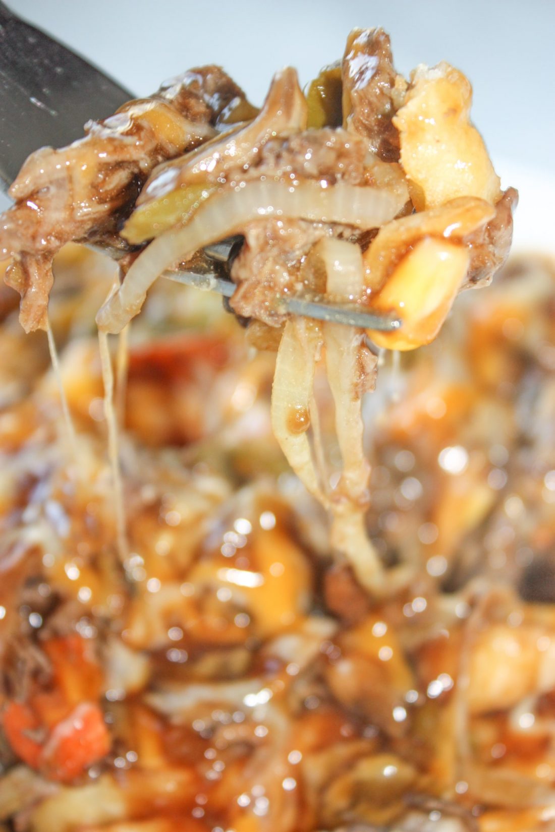 Roast Beef Dinner Poutine - Kiss Gluten Goodbye